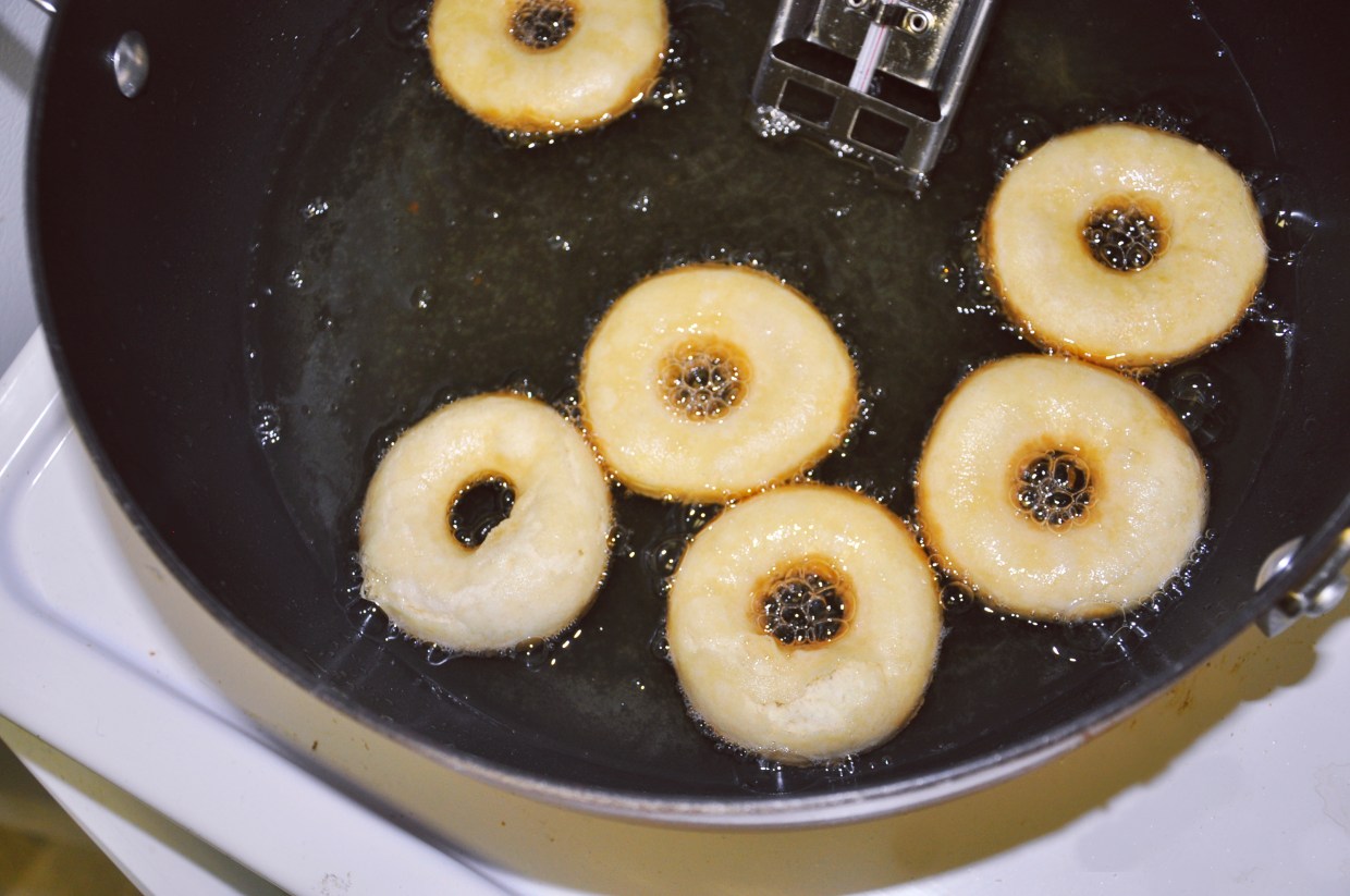 Fruit Loop Donuts – the vegetarian ginger